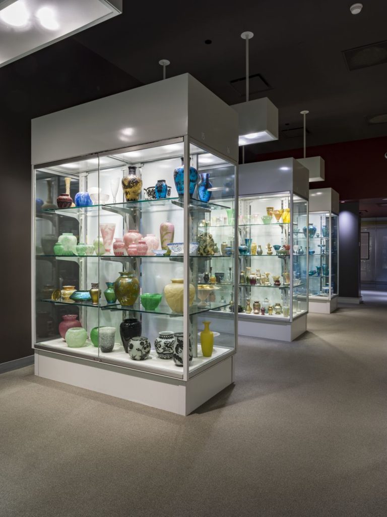 Carder Gallery Slideshow - Carder Steuben Glass Association