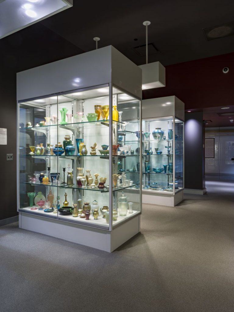 Carder Gallery Slideshow - Carder Steuben Glass Association