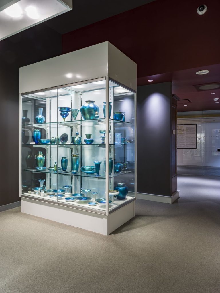 Carder Gallery Slideshow - Carder Steuben Glass Association