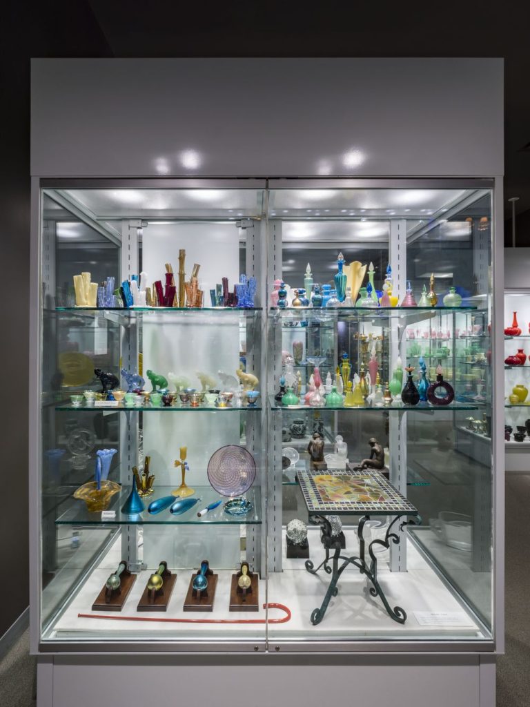 Carder Gallery Slideshow - Carder Steuben Glass Association