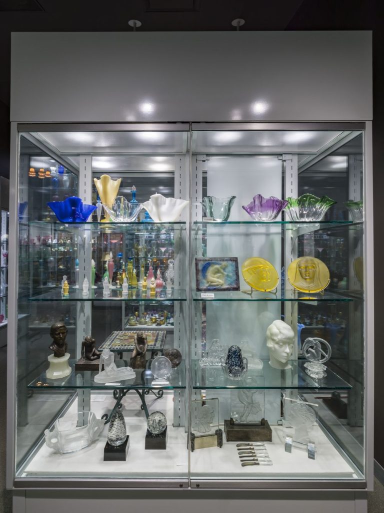 Carder Gallery Slideshow - Carder Steuben Glass Association