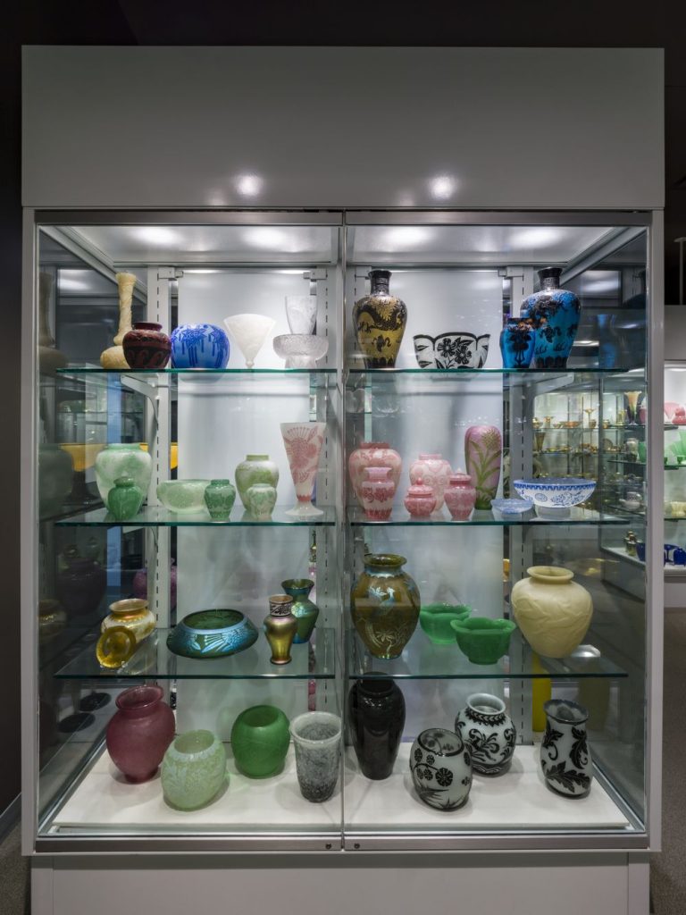 Carder Gallery Slideshow - Carder Steuben Glass Association